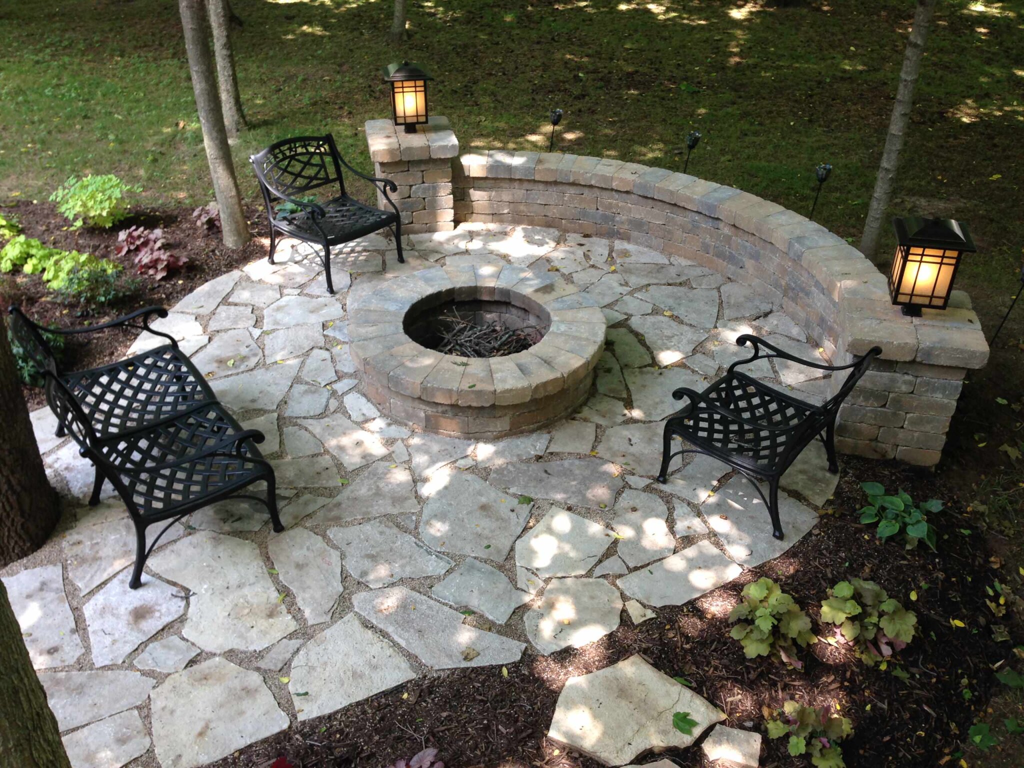 9 Flagstone Patio Ideas That Will Turn Your Yard Into a Paradise! | BL